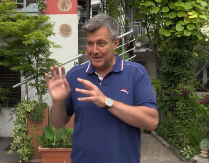 BIVŠI KOŠARKAŠ DEJAN DRAGIĆEVIĆ U RAKOVICI GAJI BANANE: Rađa svake ...