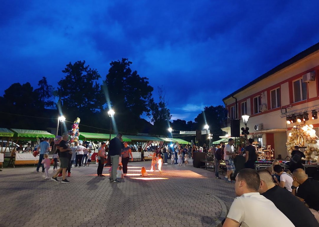 ETNO BAZAROM POČELI PORODIČNI DANI U OMOLJICI: Brojni sadržaji ...