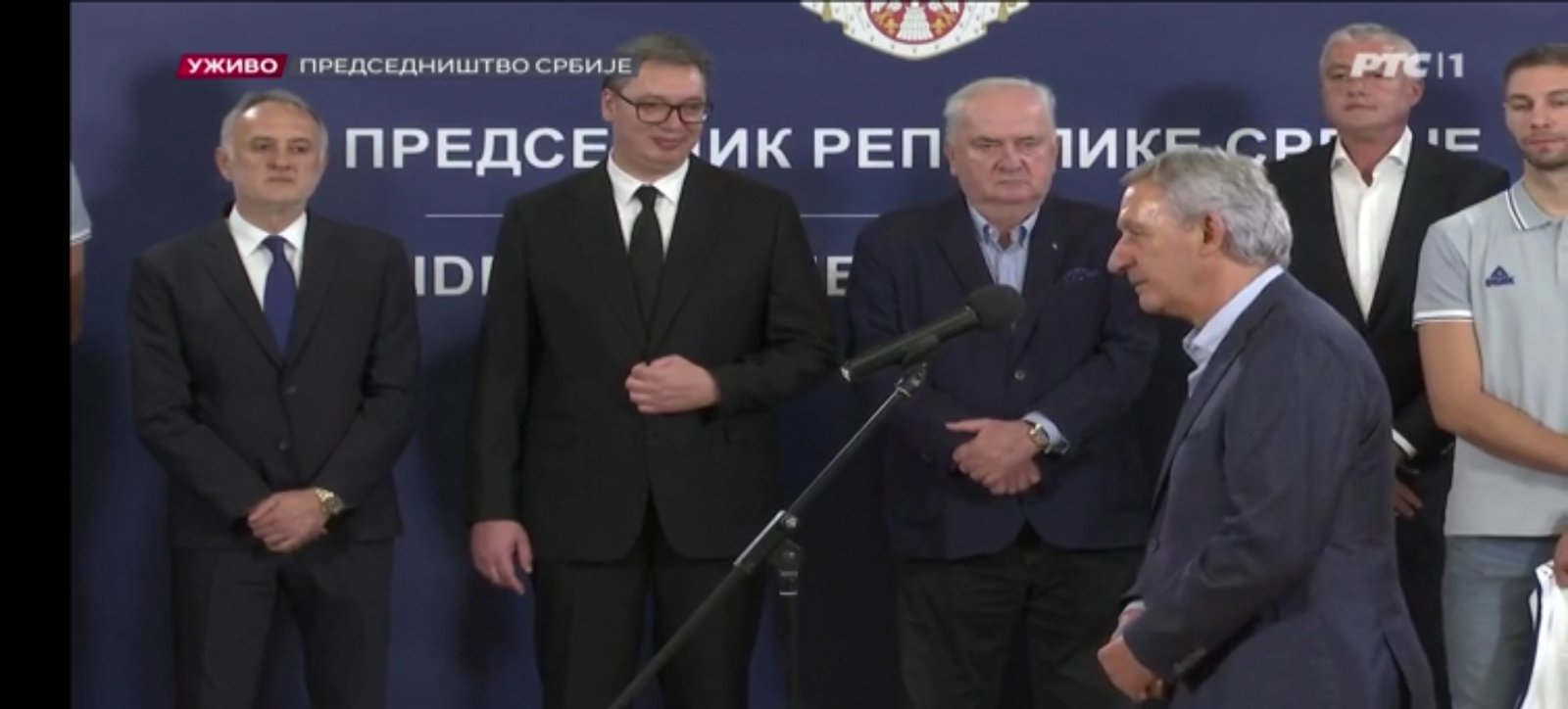 PONOS CELE NACIJE Predsednik Srbije ugostio košarkašku reprezentaciju Srbije: Sada čekamo zlato ...